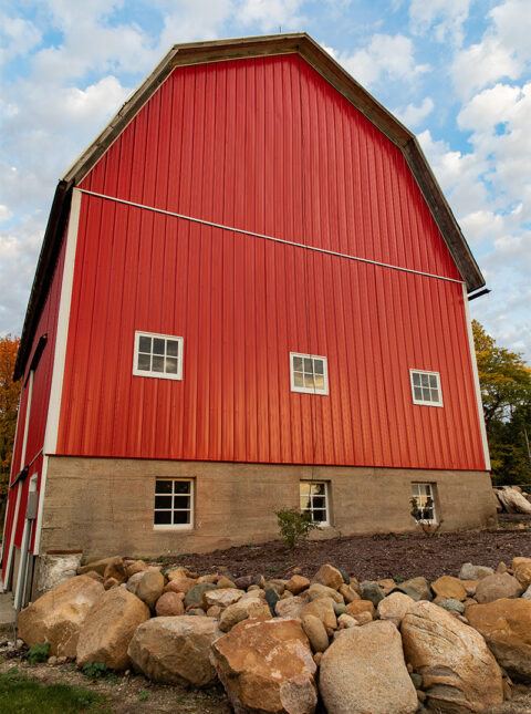 Rustic Red Barn - Country Barn Estates
